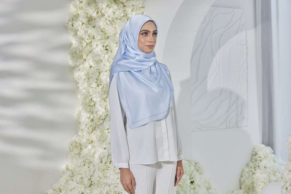 IRIS SHAWL in Azure Tranquility (BLUE) - MAYANG by Anntsya